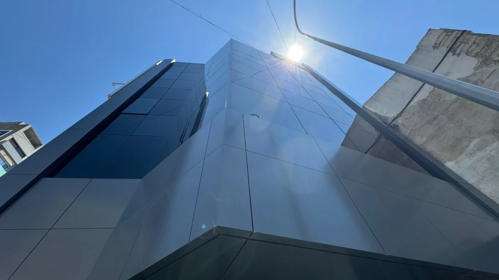 26066 3000 € - INDEX.cy